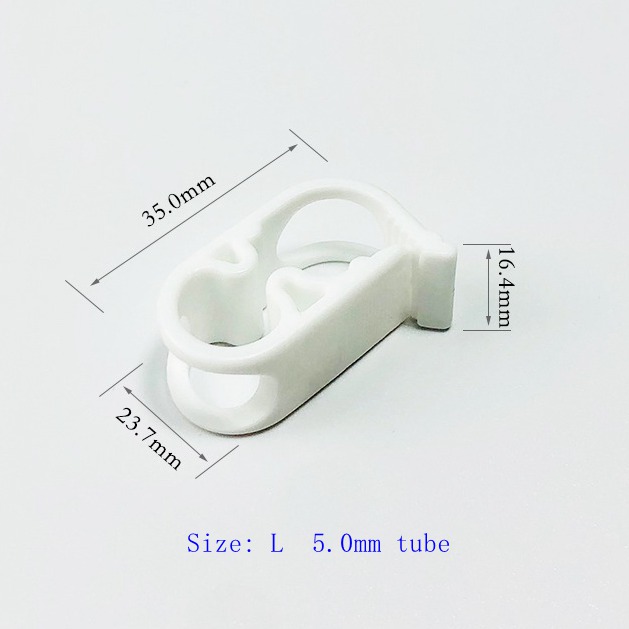 Reopening pinch Robert clamps injection connecting tubing, large liquid ...